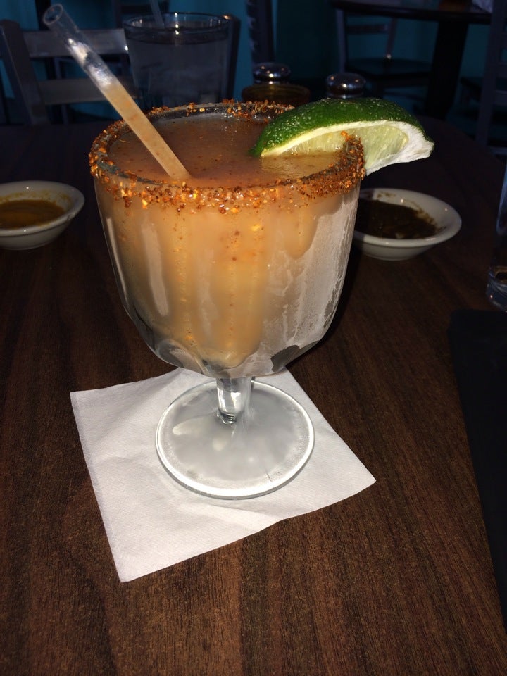 El Chile Cafe y Cantina - 1809 Manor Rd - Austin