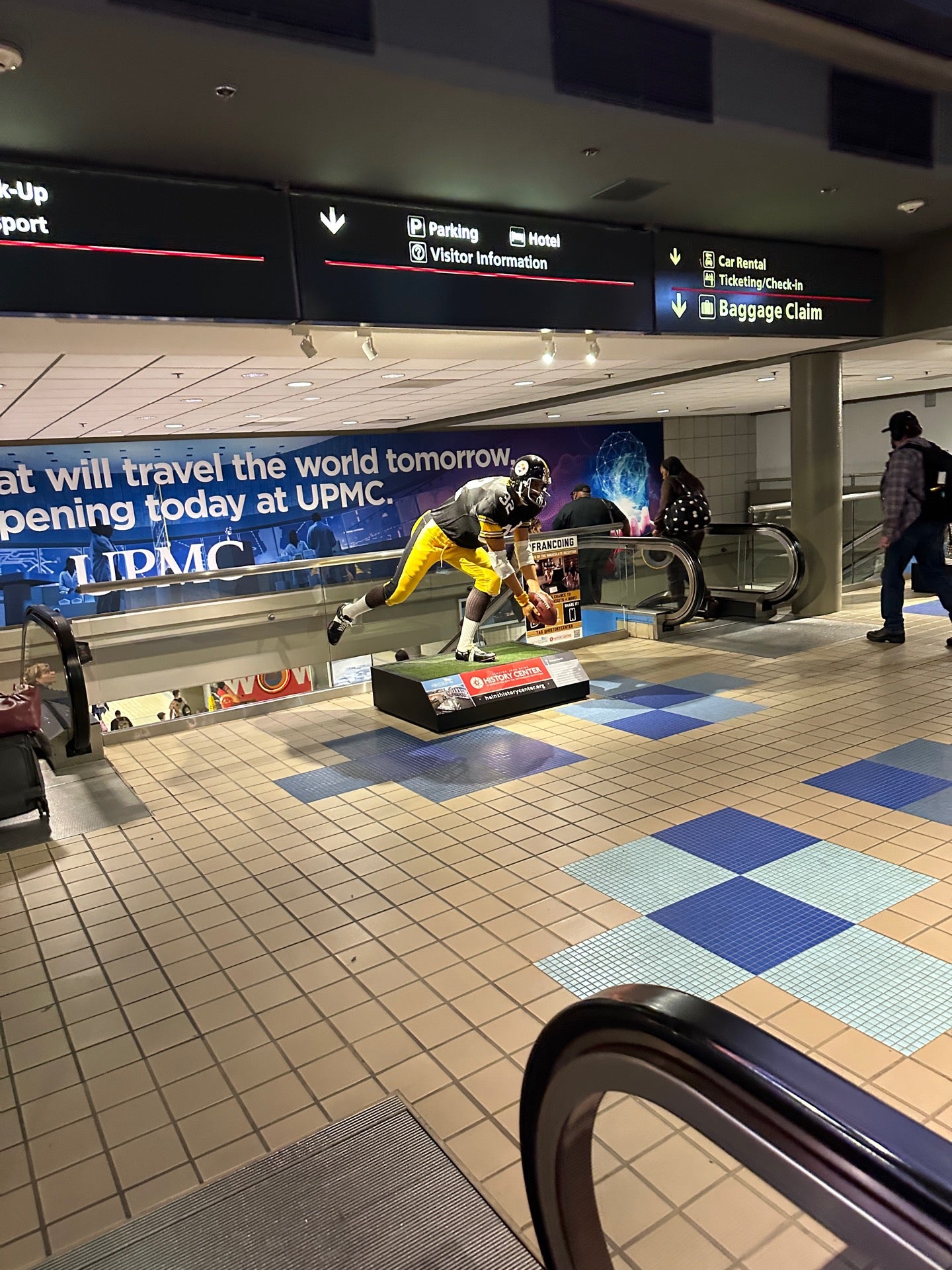 Franco Harris Statue at PIT