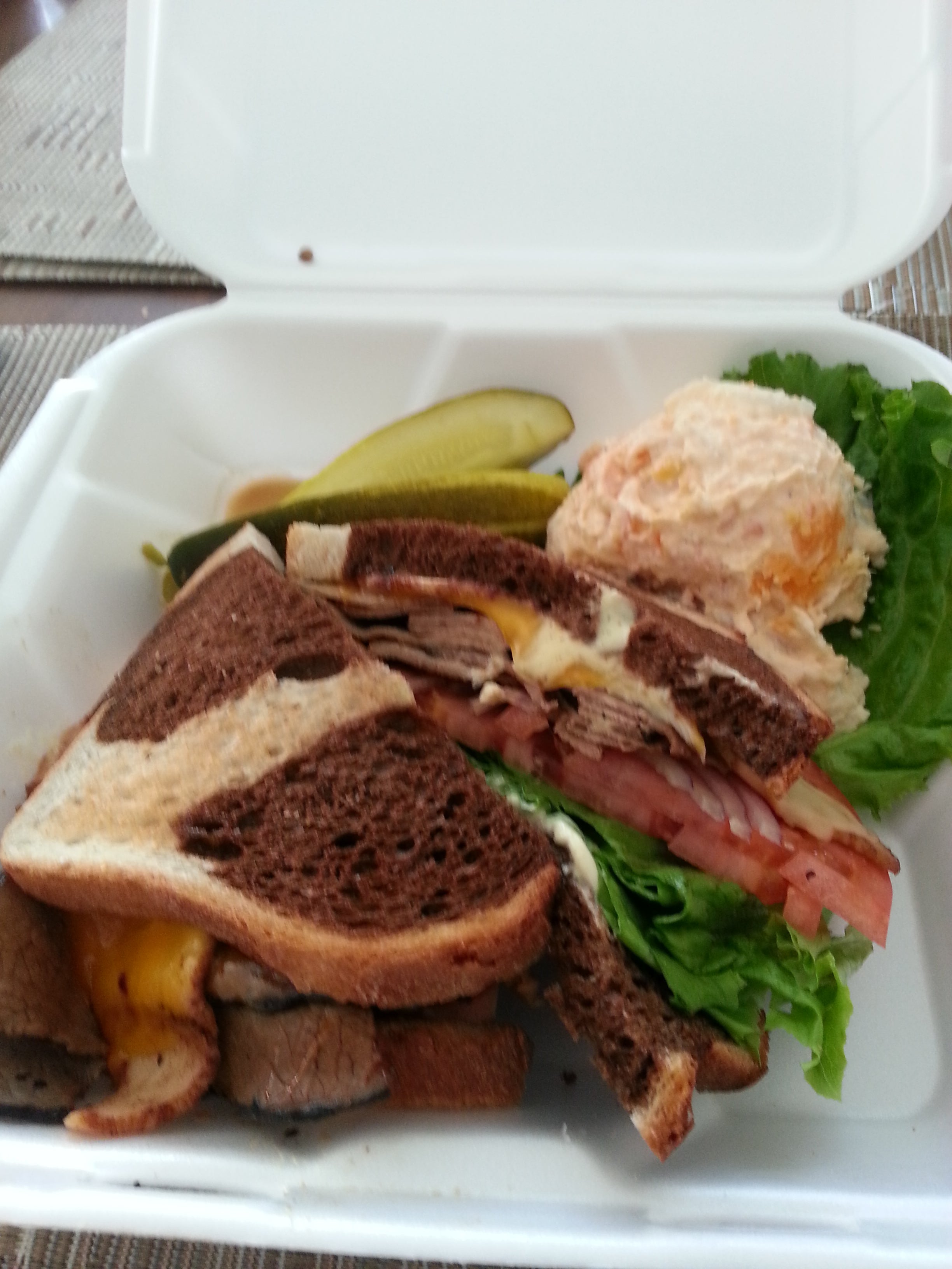 Izē's Deli & Bagelry - 11622 Rockville Pike - Rockville