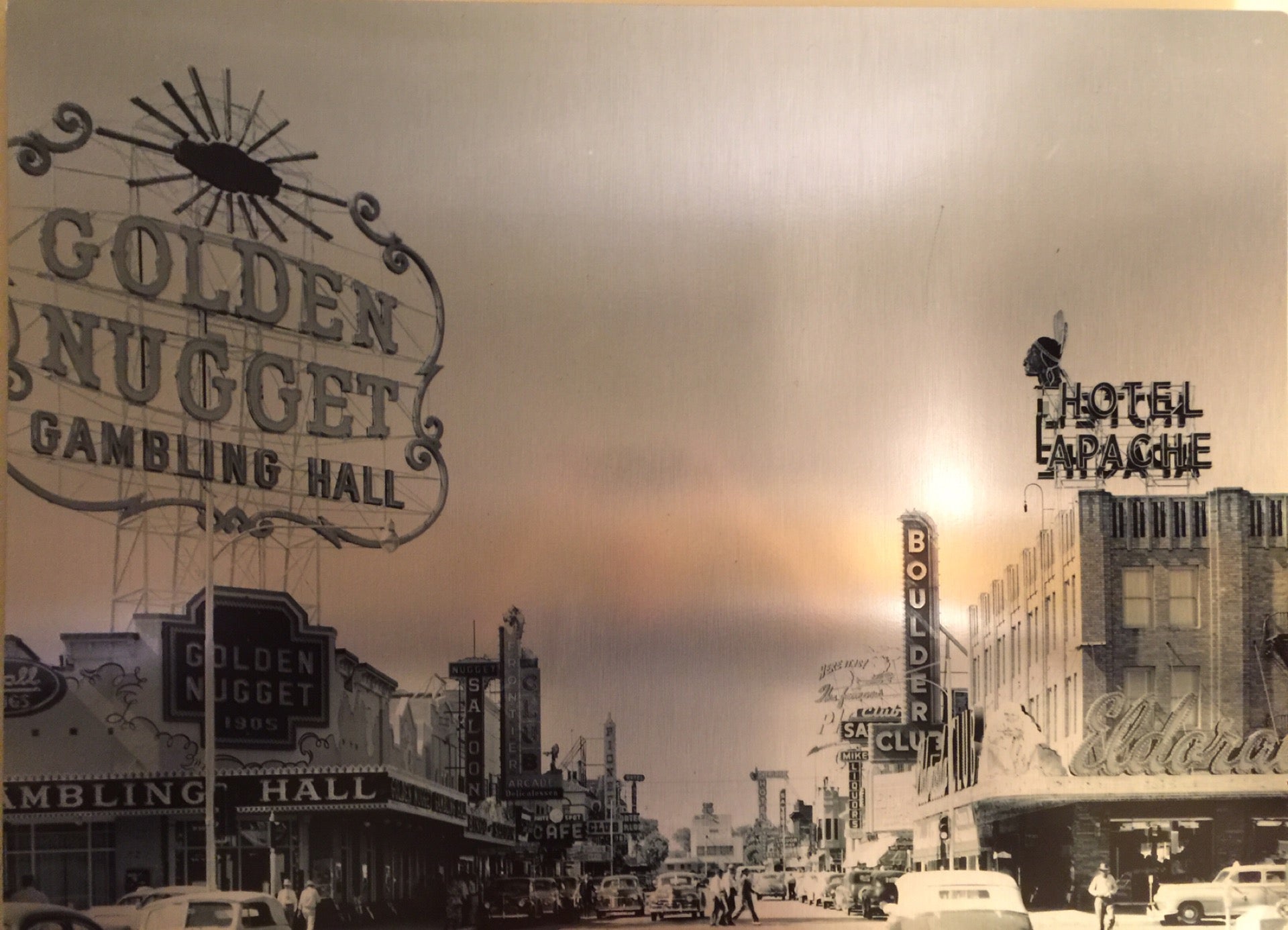 Renaissance Las Vegas Hotel - 3400 Paradise Rd - Las Vegas