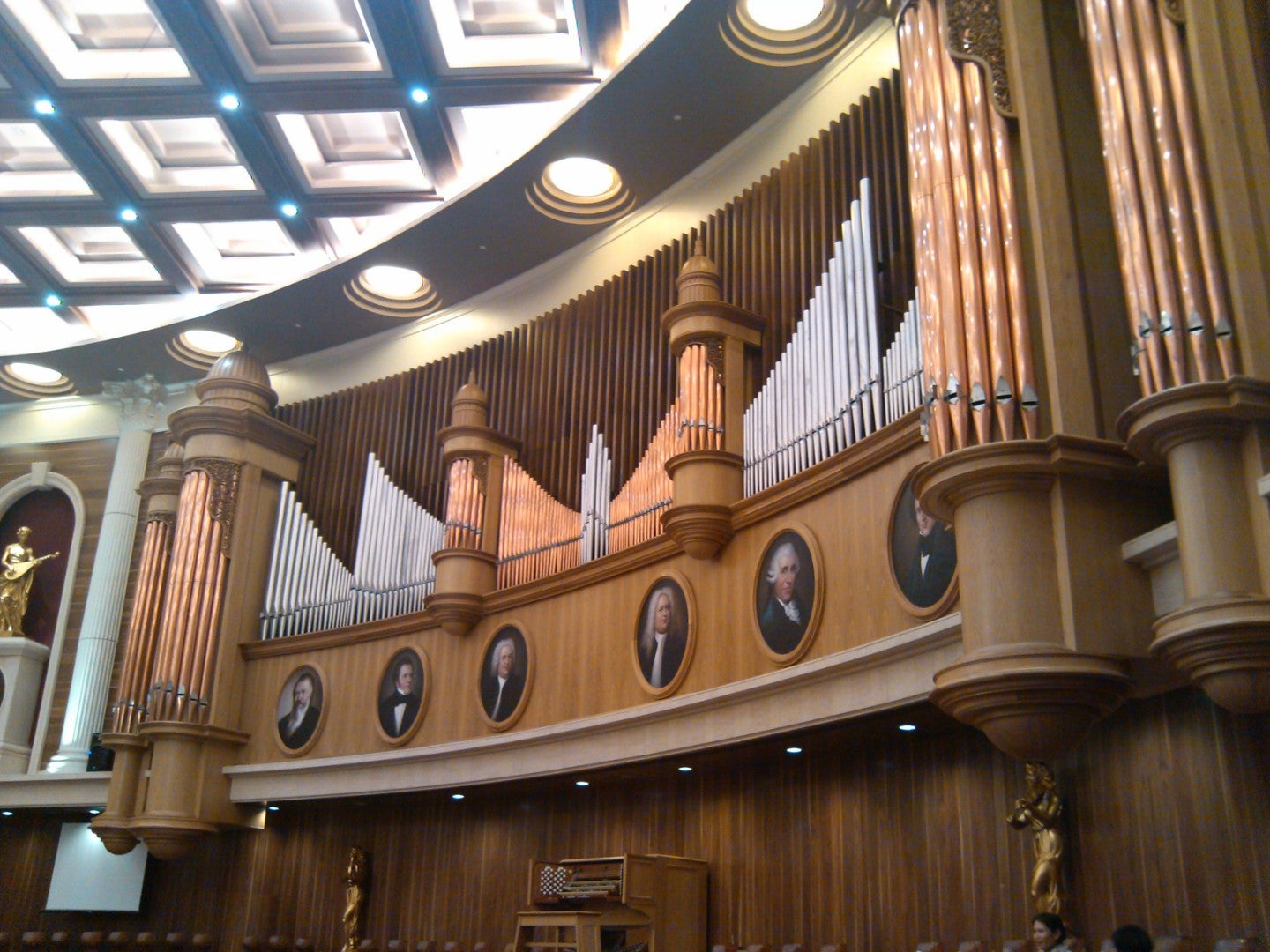 Aula Simfonia Jakarta - Jl. Industri Raya Blok B14 No. 1 - Jakarta Pusat