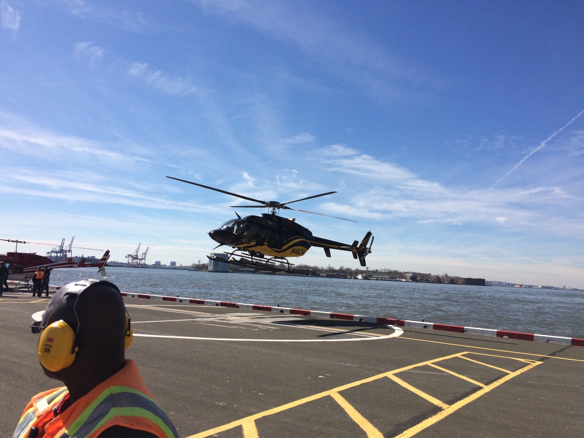 Downtown Manhattan Heliport - Pier 6 - New York