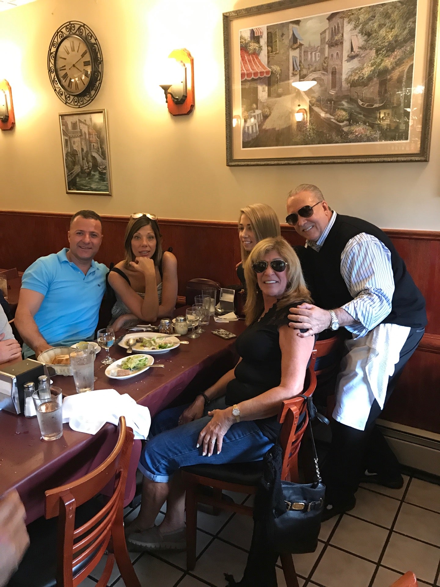 Dominick's Restaurant - 2335 Arthur Ave - Bronx