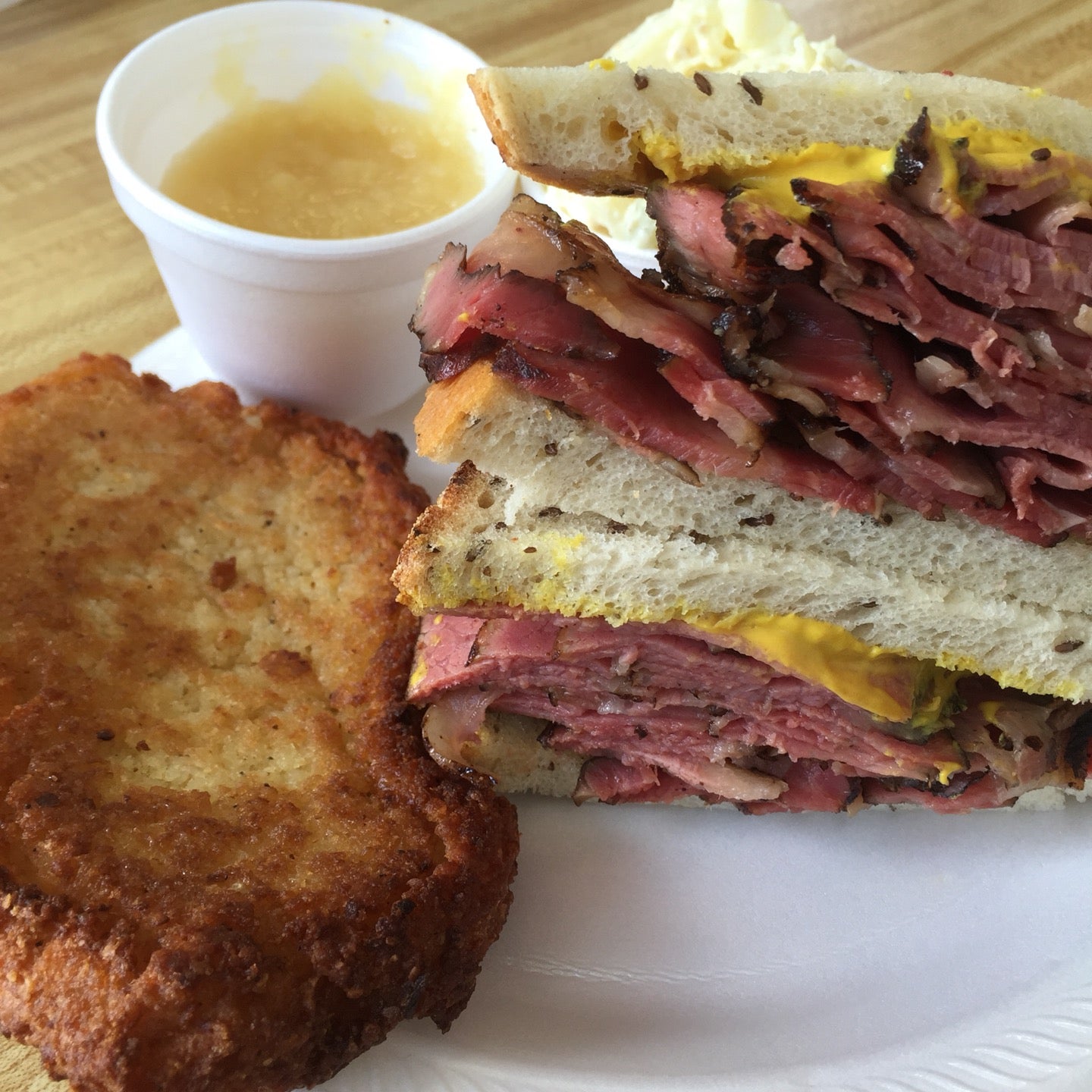 Labels Table Deli - 9226 W Pico Blvd - Los Angeles