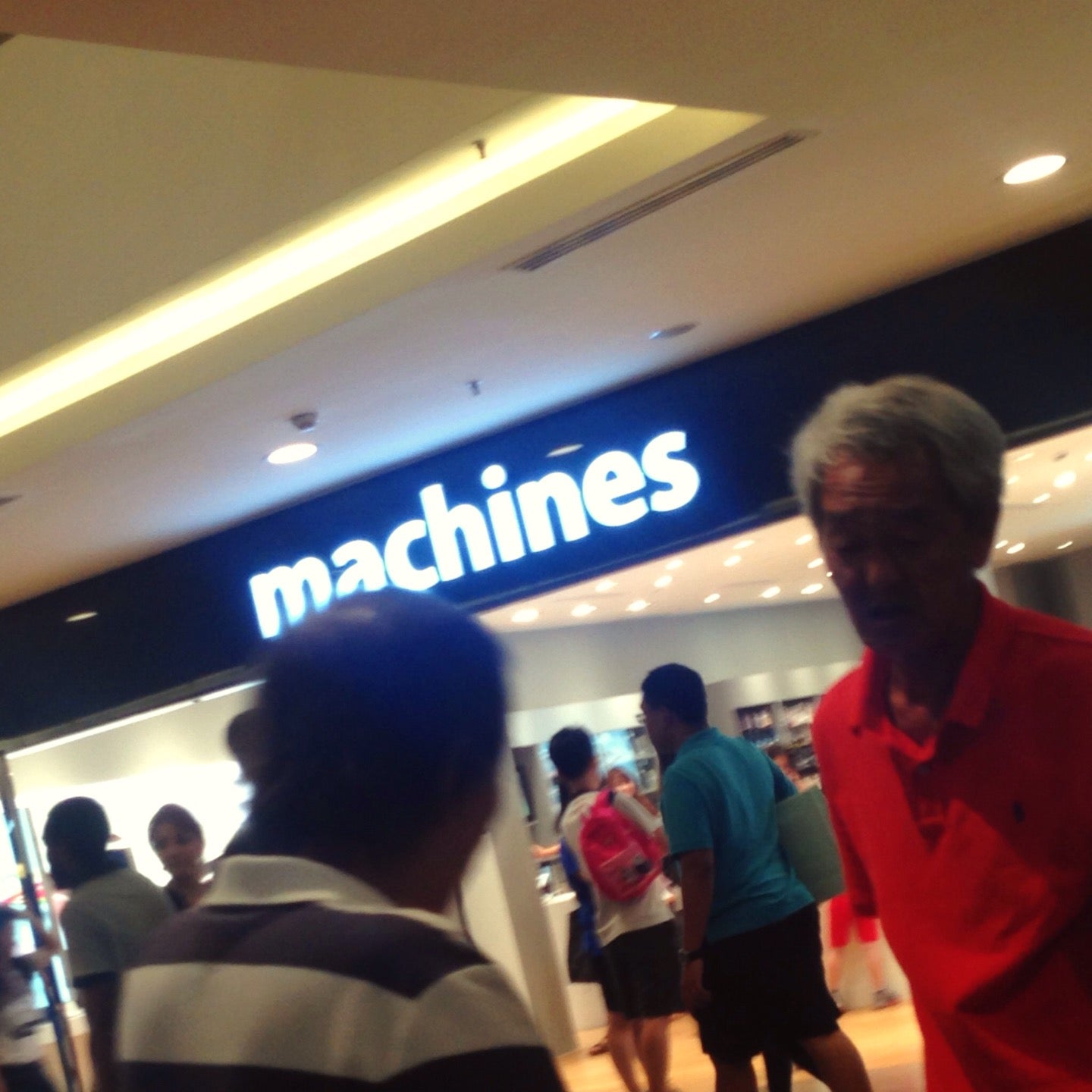 Machines - Mid Valley Megamall - Kuala Lumpur