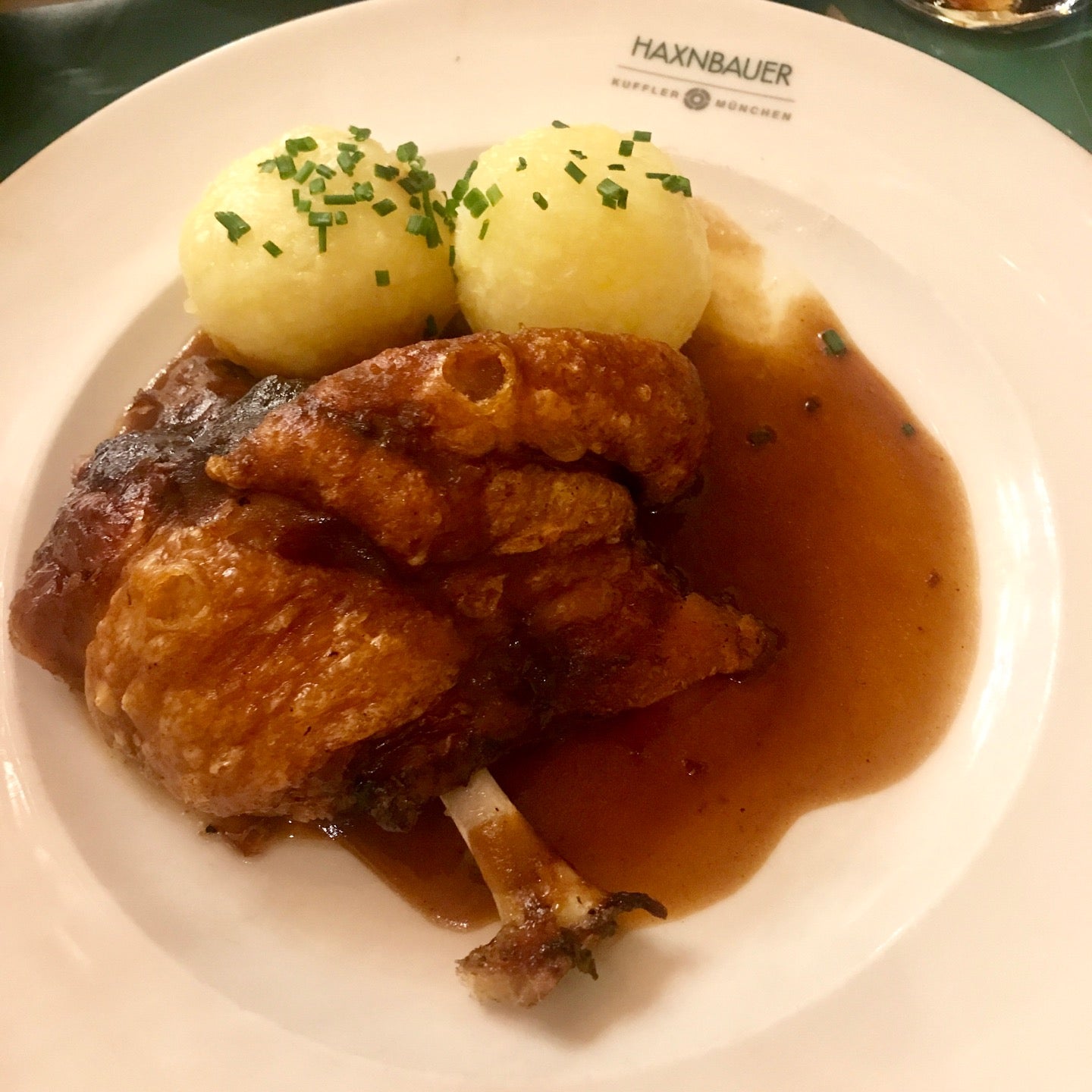 Haxnbauer - Sparkassenstr. 6 - München
