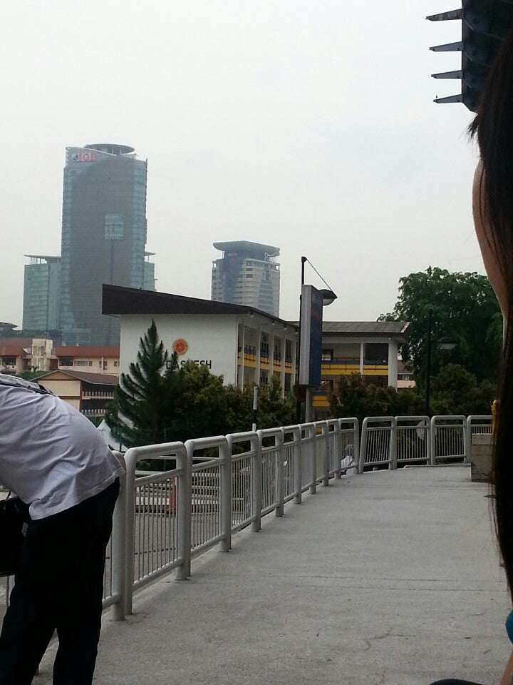 RapidKL Kerinchi (KJ18) LRT Station - Plaza Pantai, Jalan Bangsar ...