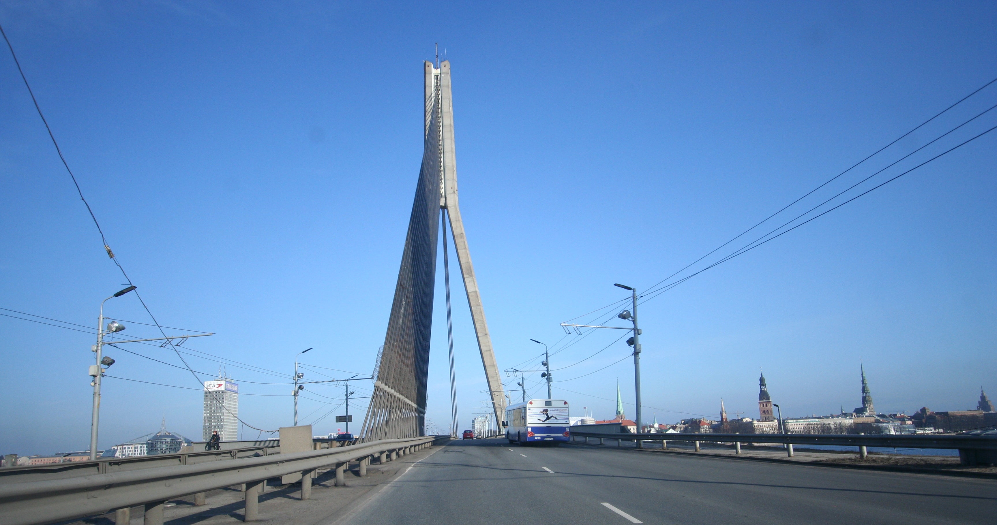 Vanšu Bridge (Vanšu tilts) - Krišjāņa Valdemāra - Rīga