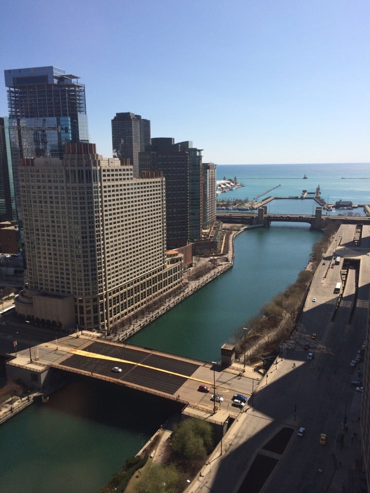 Hyatt Regency Chicago - 151 E Wacker Dr - Chicago