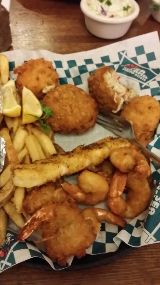 Sea Island Shrimp House - 322 W Rector St - San Antonio