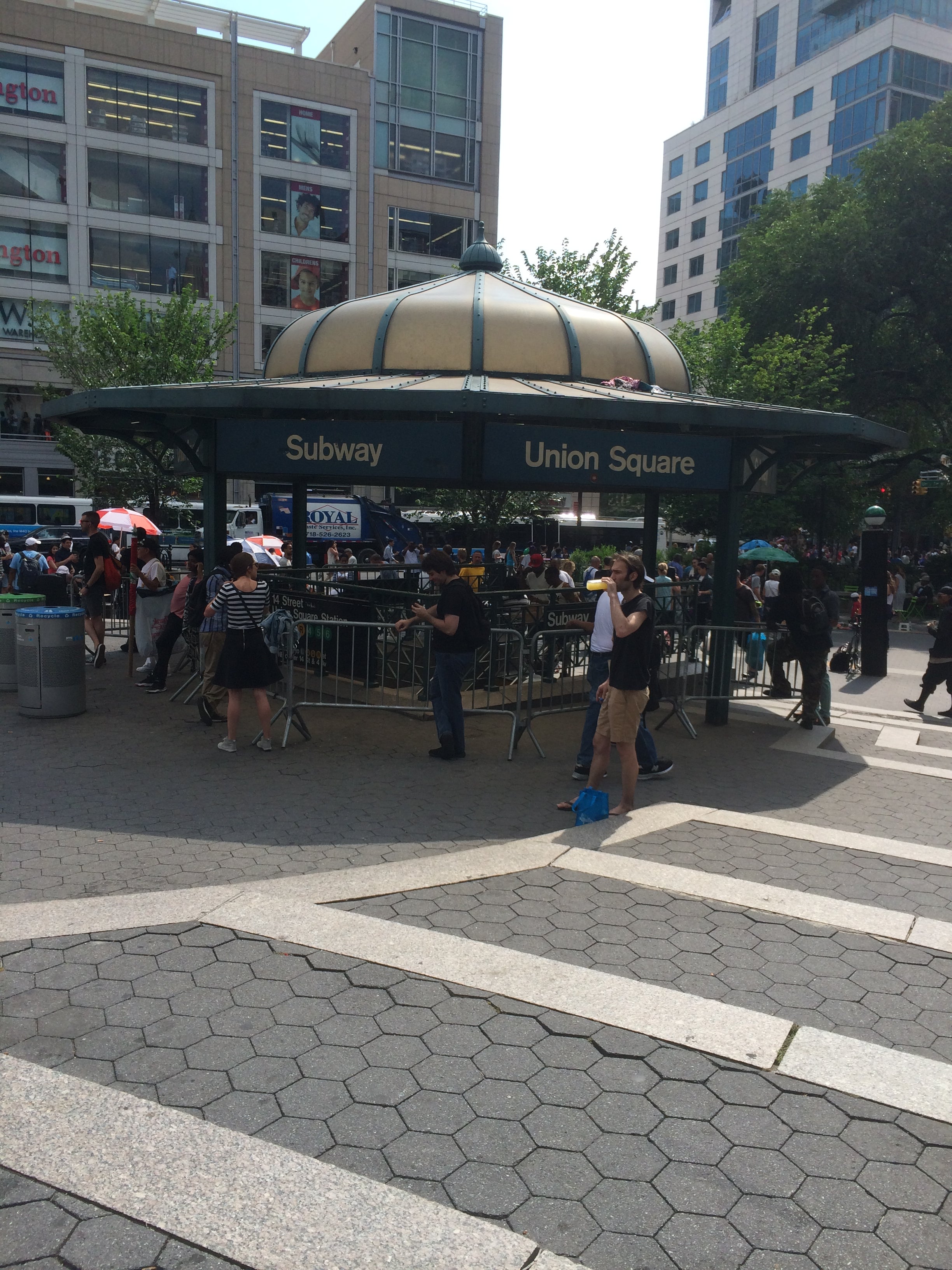 MTA Subway - 14th St/Union Square (4/5/6/L/N/Q/R/W) - 7 E 14th St - New York