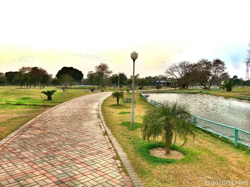 Historical and Beautiful Model Town Lahore. | Pakistan Defence